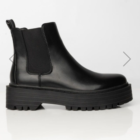 Azalea Wang | Shoes | Azalea Wang Everyone Knows The Rules Flatform ...